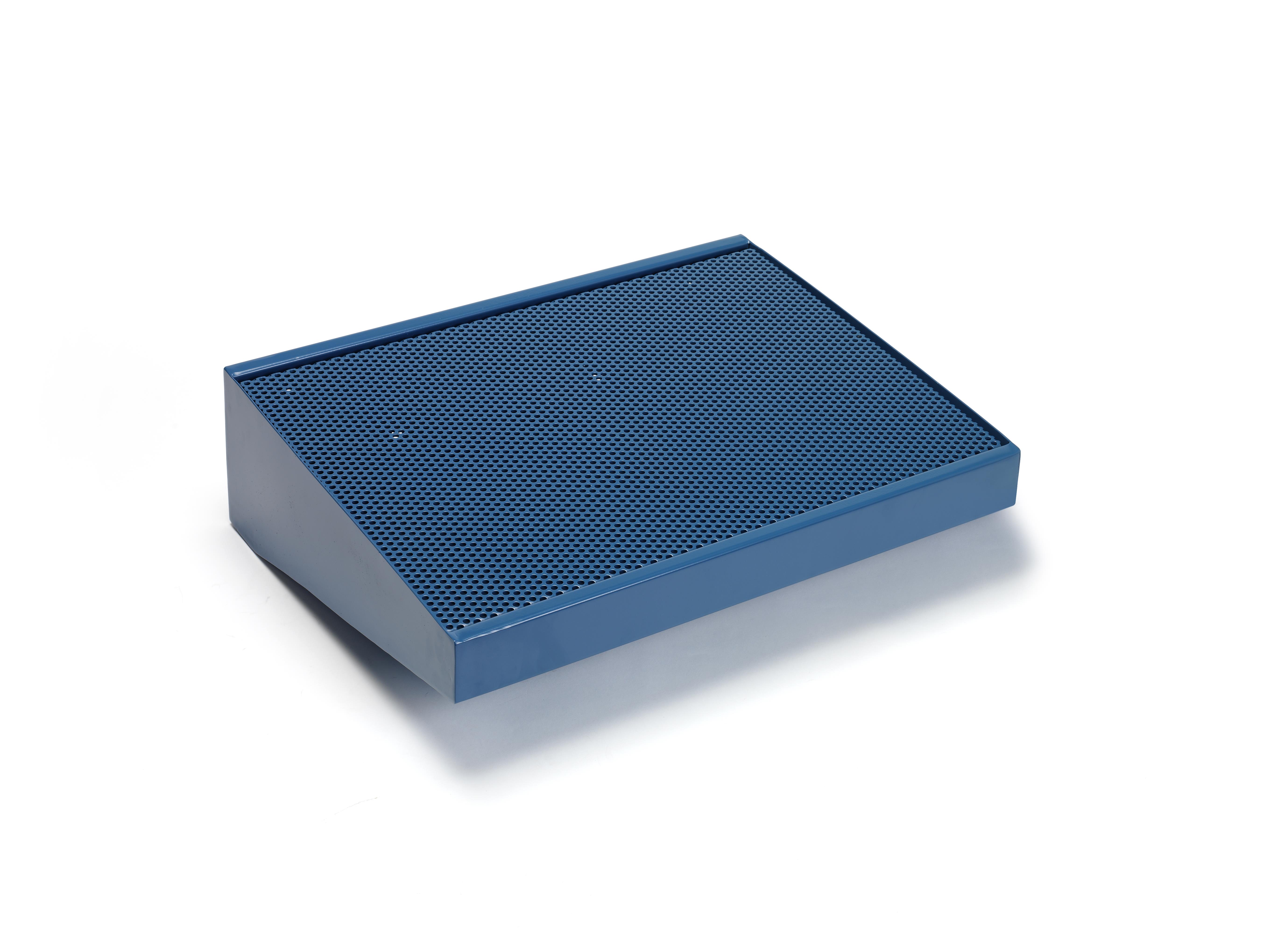 Drip tray for service column